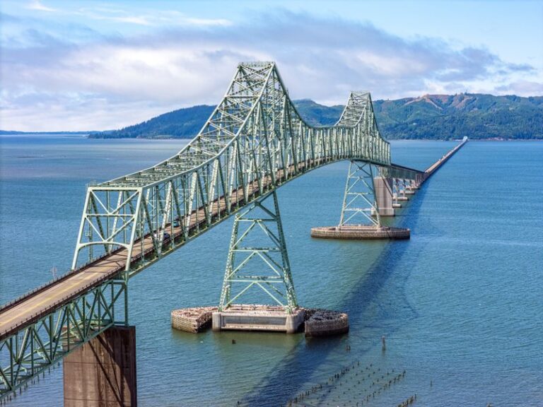 10 Oregon Bridges That Are Straight-Up Architectural Works Of Art