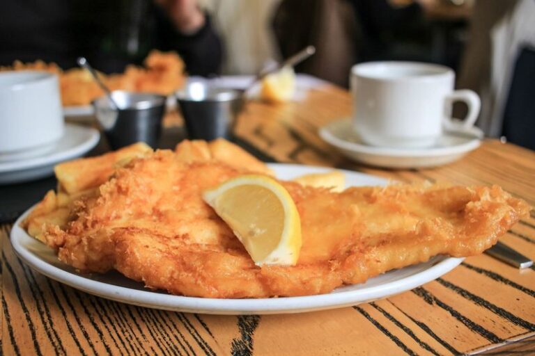13 Unbeatable Florida Fish Fries That Keep Locals Coming Back Every Friday