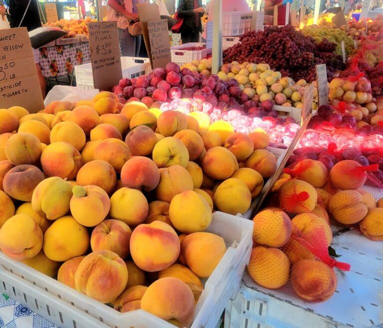 16 California Farmers Market Gems Locals Swear By (But Visitors Rarely ...