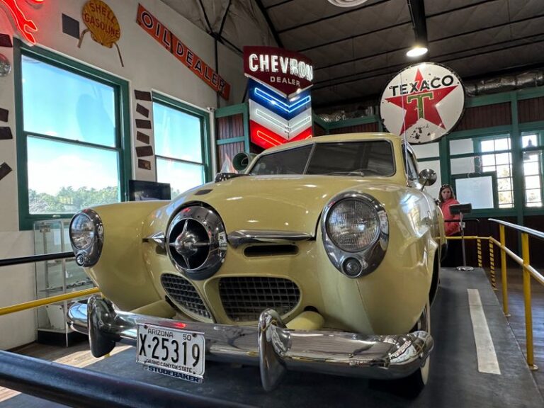 10 Iconic Stops Along Arizona's Legendary Route 66