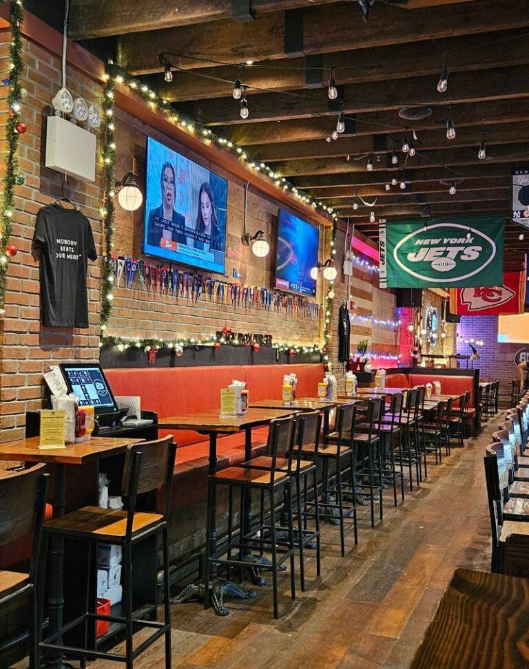 These 17 New York Burger Joints Consistently Beat The Big Chains