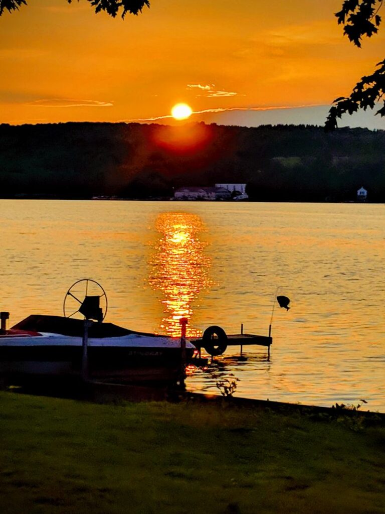 This Hidden New York Lake Might Be The State's Prettiest Secret