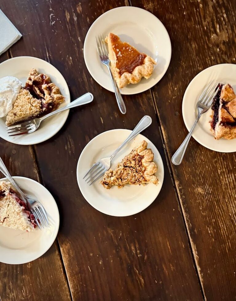 This Mom-And-Pop Cafe In New York Will Serve You The Most Delicious ...