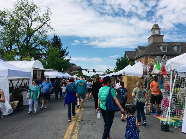 8 Spring Festivals In Tennessee You Won't Want To Miss This Year