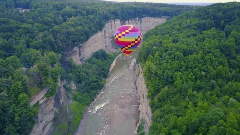 11 New York State Parks So Stunning You'll Be Convinced They're ...
