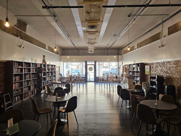 7 Welcoming Book Cafés In Tennessee Where You Can Read And Spend Time ...