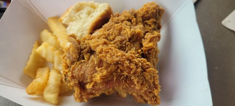 Alabama's Best Fried Chicken May Be Hiding Inside This Family-Run ...