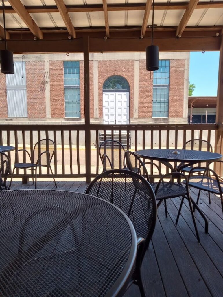 This Mississippi Park Has Artworks Hidden Along A Free Mountain Trail ...