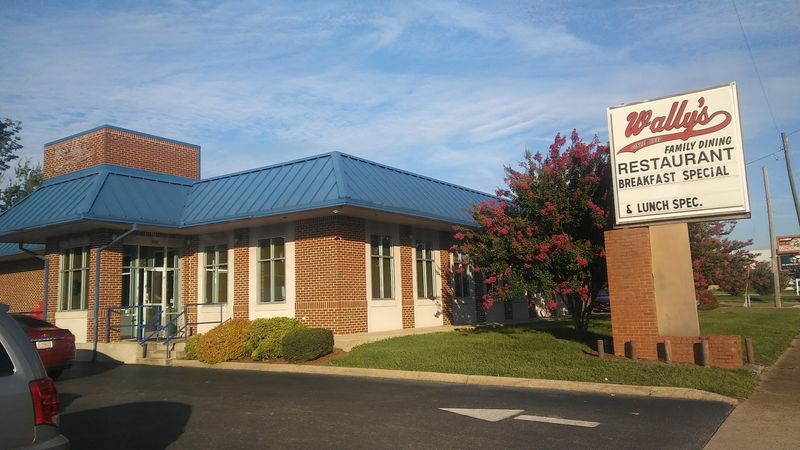 This Tennessee Restaurant Has Been Around For Nearly A Century And ...